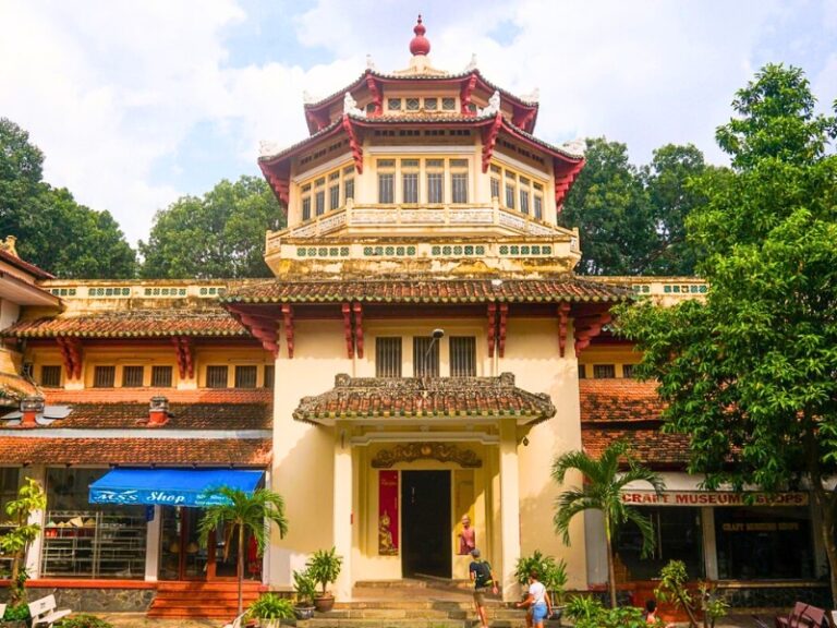 Ho Chi Minh-Ville : Guide complet pour préparer votre voyage